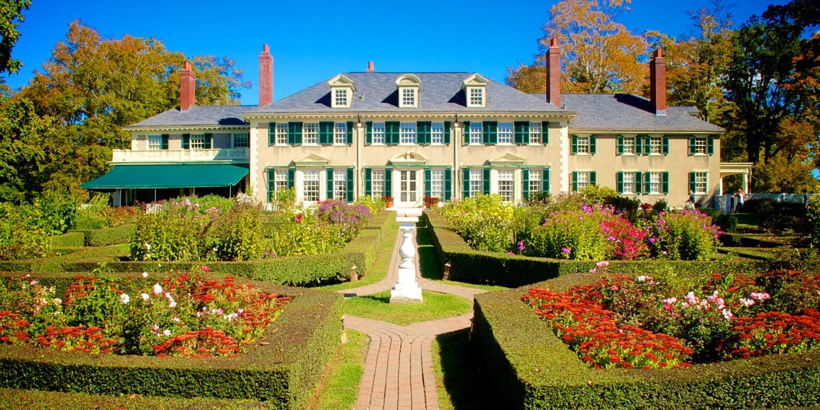 Amazing Historic Homes That Showcase Modern Architecture and Design ...