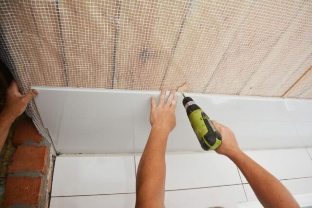 3 Main Benefits of Installing Bathroom Ceiling Panels - Tips and Tricks ...
