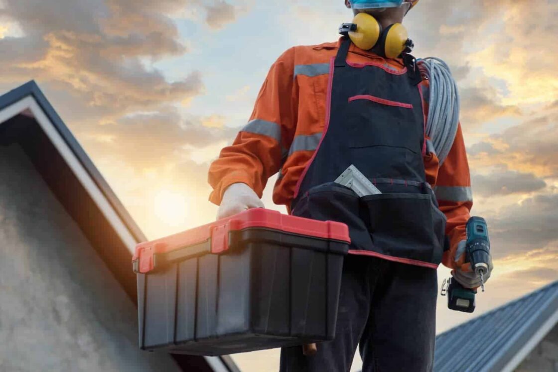 A Complete Guide to Finding a Roof Replacement Contractor - Inspired Homes