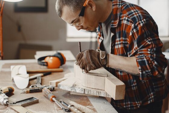 Designing a Home Workshop: Layout Ideas and Safety Must-Haves ...