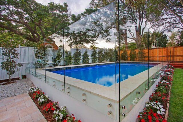 How Expert Builders Infuse Strategy into Modern Pool Fencing Design ...